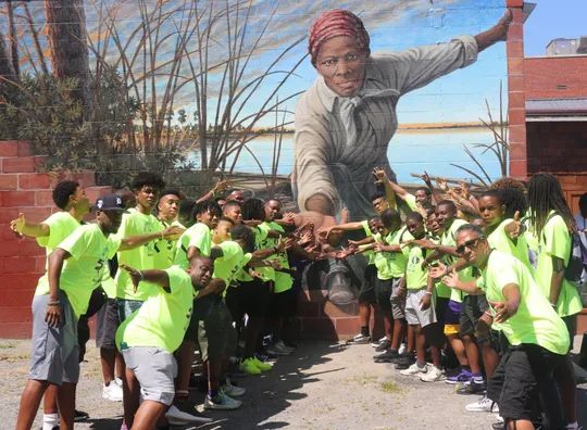 Spotlight on ‘Buck’s Backyard’ mural finalist Michael Rosato | ArtSWFL.com