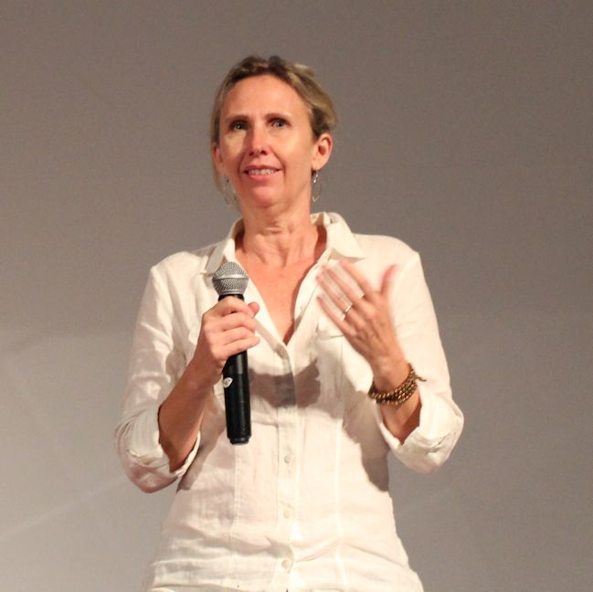 Spotlight on 2022 Biennial Grant Recipient Show artist Dana Roes ...