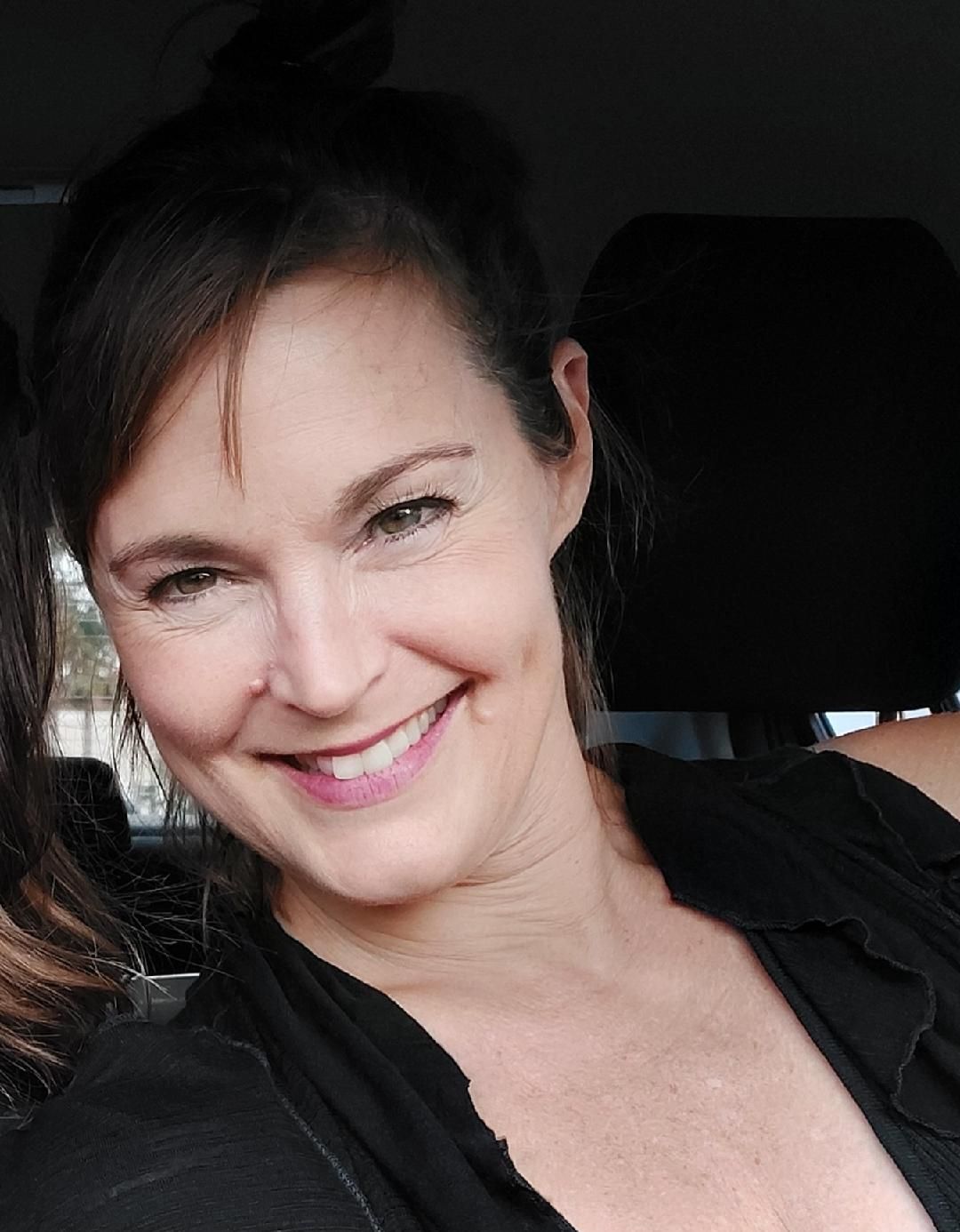 Linda Valyo | ArtSWFL.com
