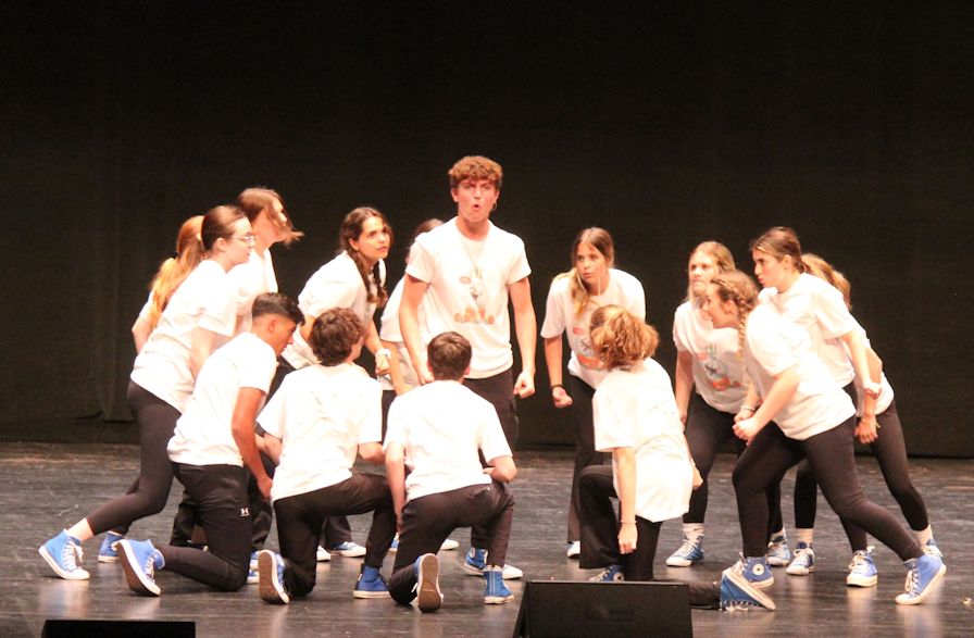 Canterbury School’s ‘Elf’ wins 2023 HSMTA Outstanding Overall ...