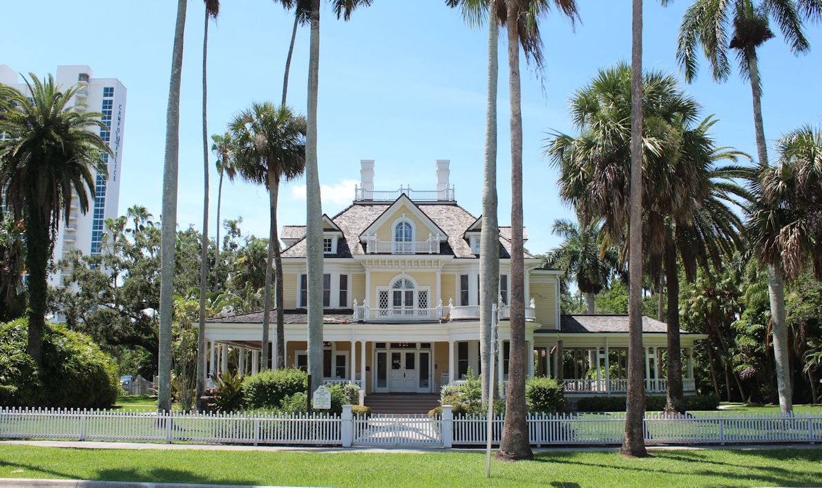 Discover the history of the Murphy-Burroughs Home on Otocast | ArtSWFL.com